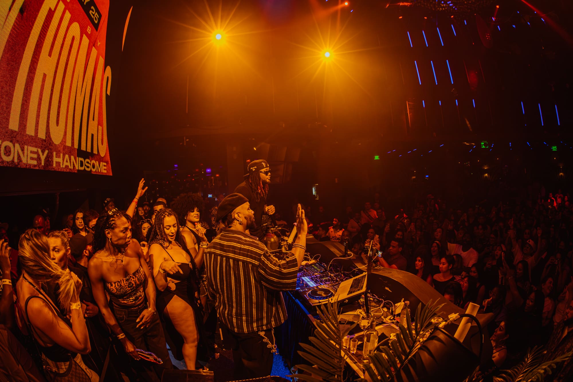 Leon Thomas + Toney Handsome - 05/25/25 - TIME Nightclub